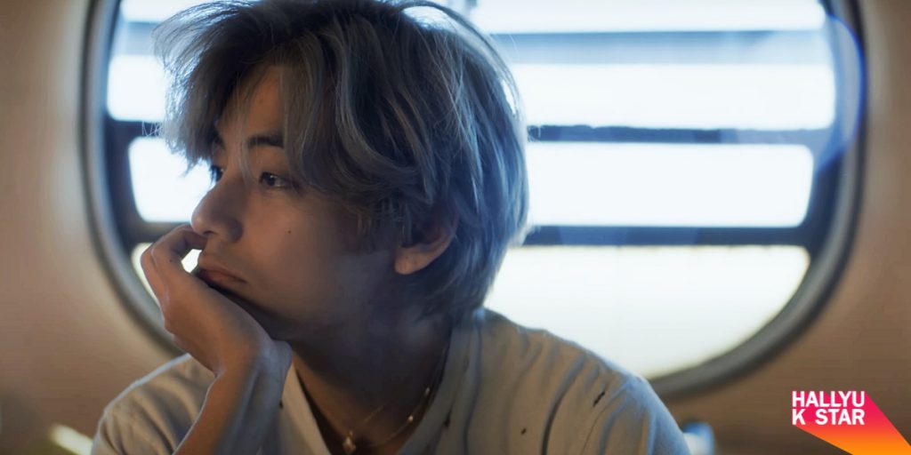 ฮอตรีลีส: V 'BTS' ปล่อย MV 'Rainy Days' พร้อม 2 เพลงพรีรีลีสจากโซโล่อั ...